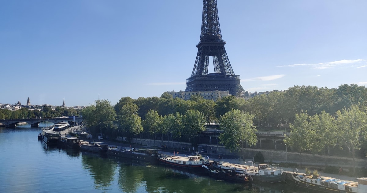 Iron lady (Eiffel Tower) guided Tour small group | GetYourGuide