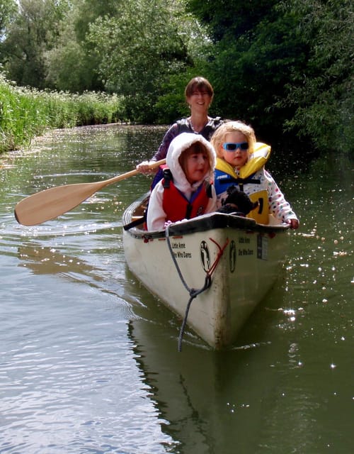 Whoosh Explore Canoe Club: River Stort Canoe tours | GetYourGuide