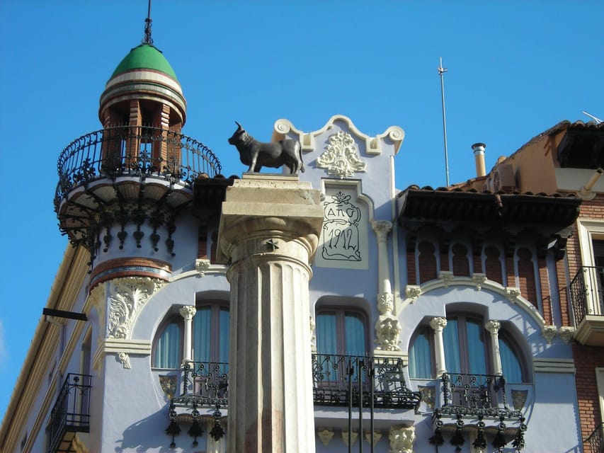 Teruel: Tour nocturno de Historia y Patrimonio | GetYourGuide