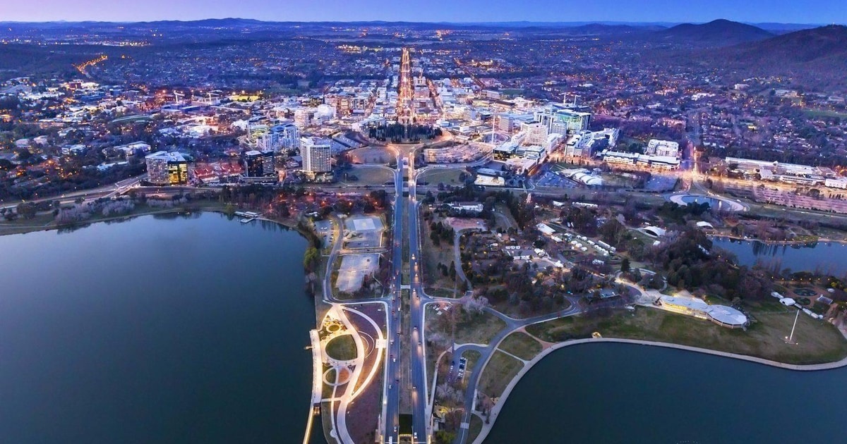 Capital Wonders: A Family Walking Tour in Canberra | GetYourGuide