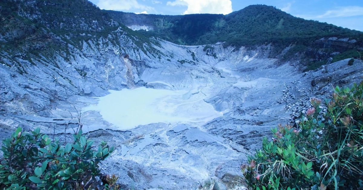 Jakarta : Vulkaan Tour, Maribaya Waterval, Beste Koffie | GetYourGuide