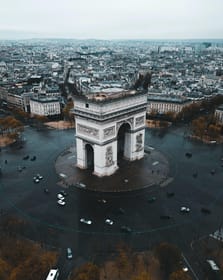 Arc de Triomphe Walking Tour:Paris Views and Macaron Tasting | GetYourGuide