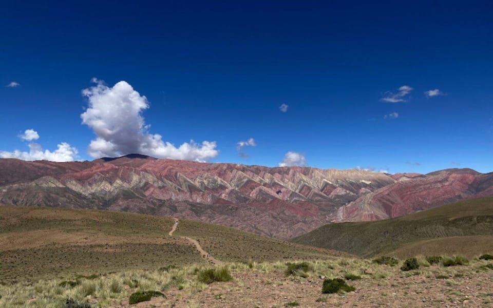 Desde Salta: Serranías del Hornocal y Cerro de los 14 Colores ...