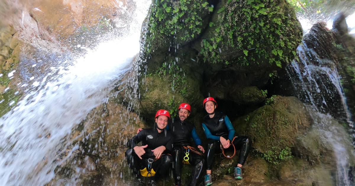 Canyoning em Valência. Experiência para todos | GetYourGuide