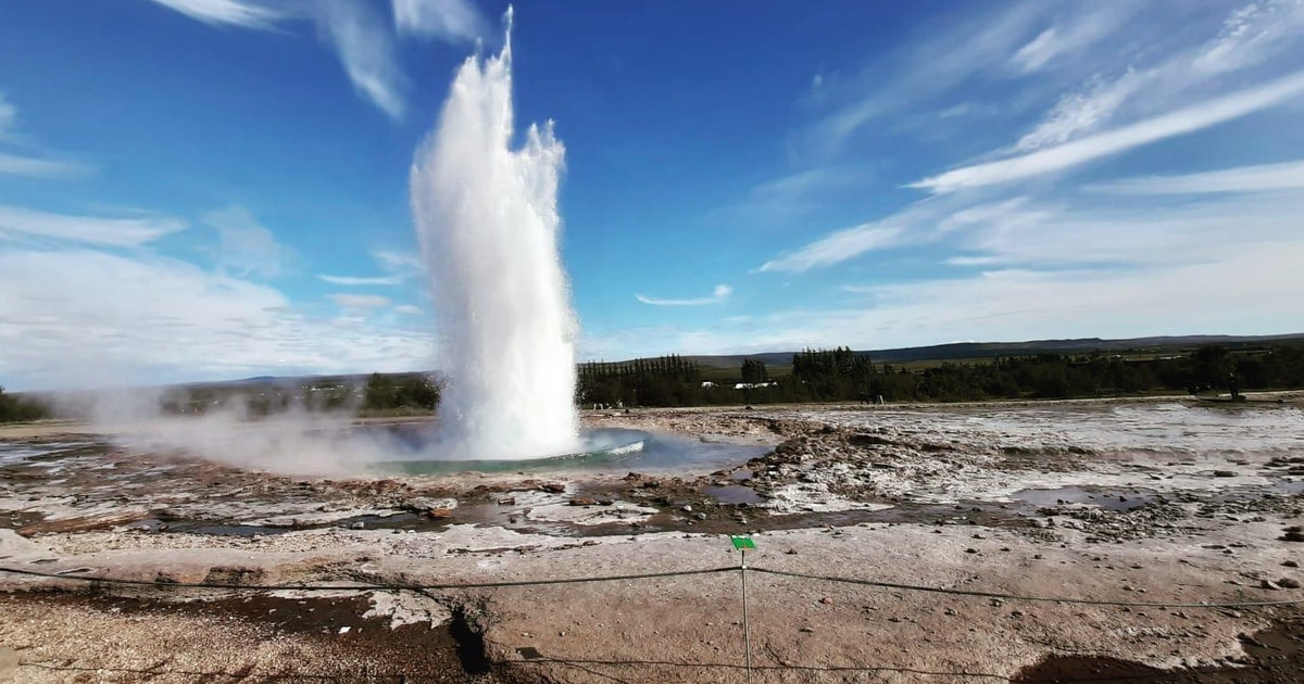 Reykjavik: Golden Circle mit Thingvellir, Geysir & Gullfoss | GetYourGuide
