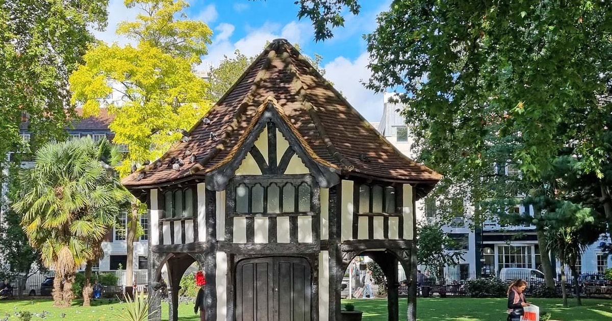London-Soho: Quirky self-guided smartphone heritage walks | GetYourGuide