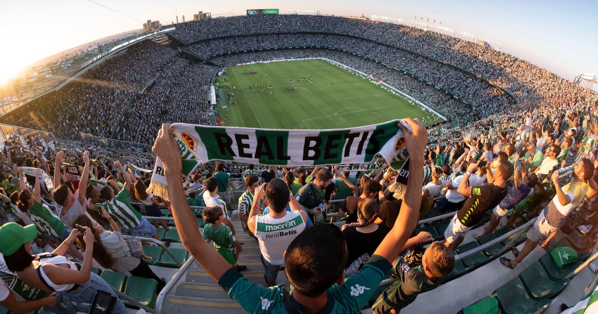 Jogos de futebol do Real Betis ao vivo e atmosfera com torcedores ...