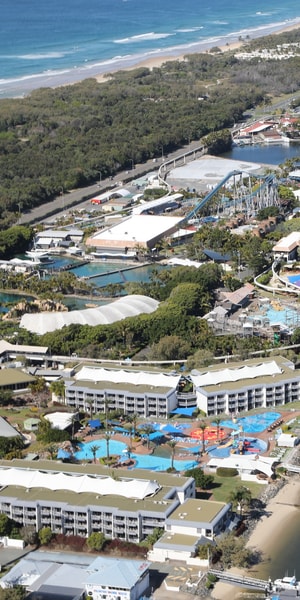 Gold Coast: Sea World and Broadwater Scenic Helicopter Tour | GetYourGuide