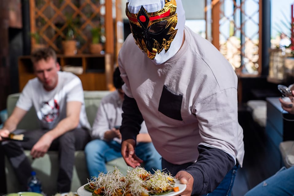 Ciudad de México: Espectáculo de Lucha Libre con Degustación de Mezcal y Taco | GetYourGuide