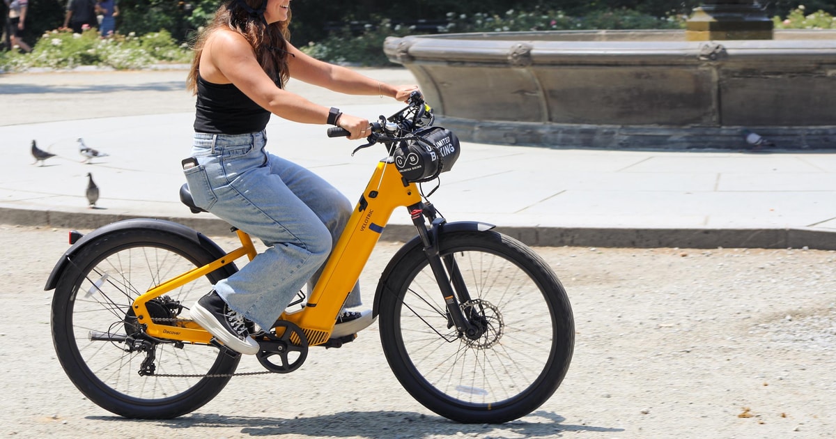 NYC: E-Bike Rental for Central Park and Downtown | GetYourGuide