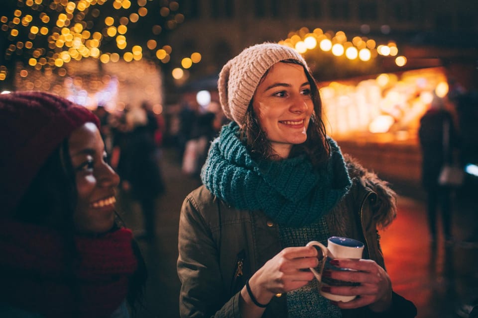 Seattle’s Yuletide Magic: A Christmas Wonderland Tour | GetYourGuide