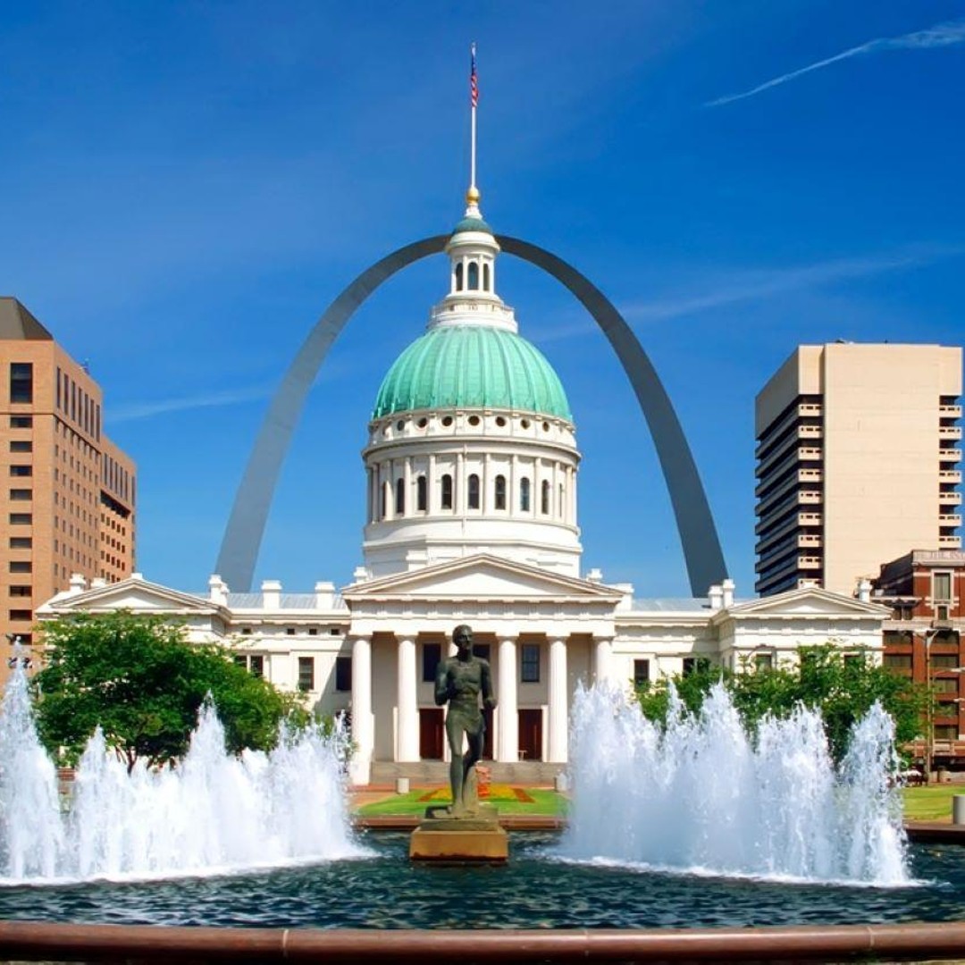 St. Louis Arch - Walking Tour and Entrance Ticket | GetYourGuide