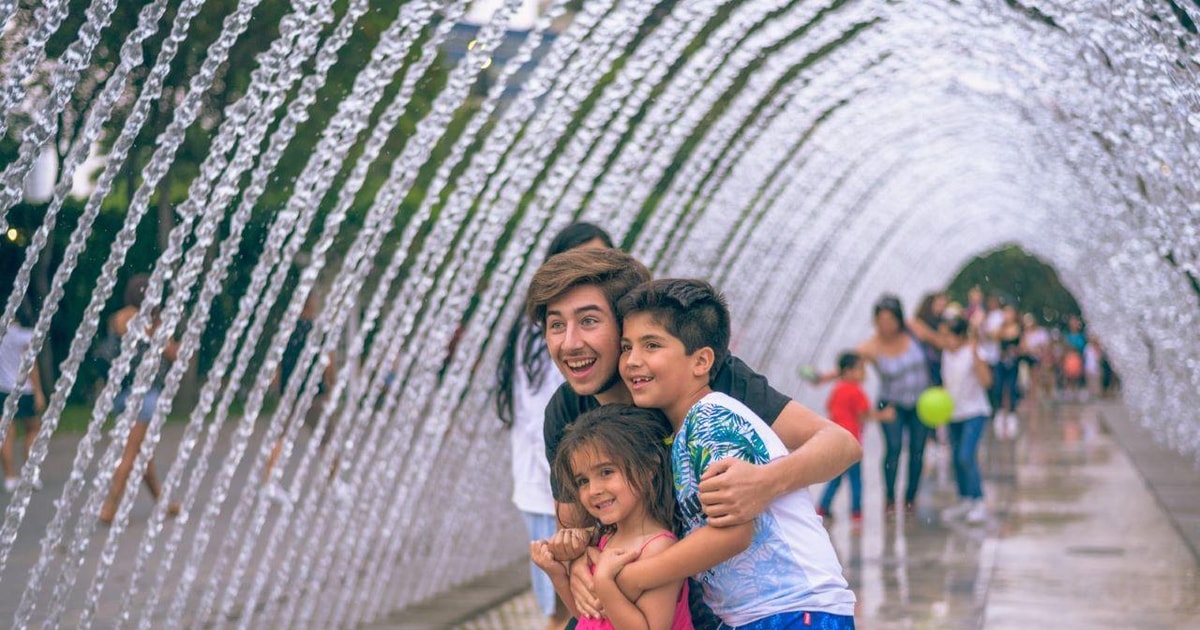 Lima: Magic Water Circuit with lunch and Live Show | GetYourGuide