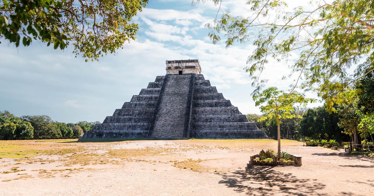 Cancun: Chichen Itza Early Tour with Transportation & Lunch | GetYourGuide