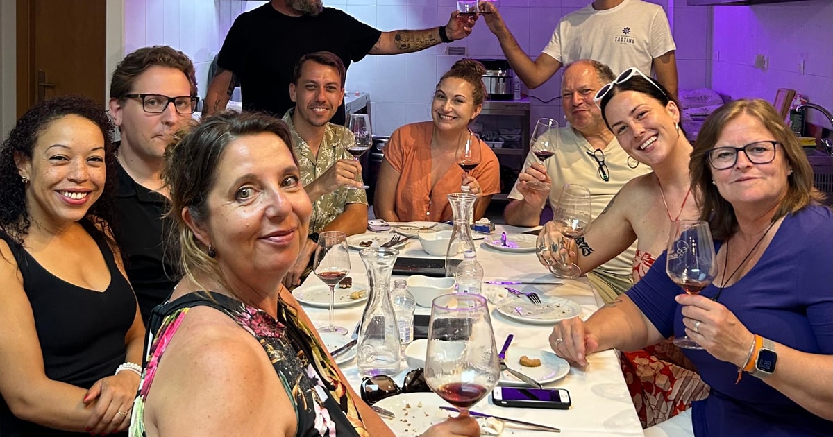 Klub najboljih vina i tapasa u Alicanteu | GetYourGuide