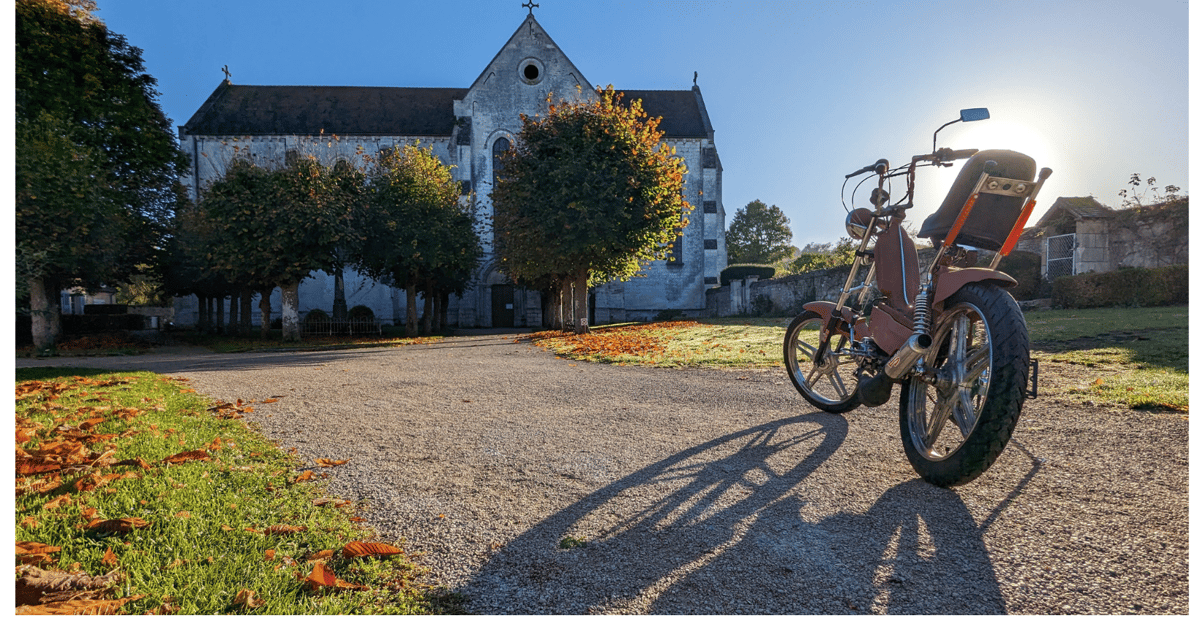 Compiègne : une journée complète en Mobylette | GetYourGuide