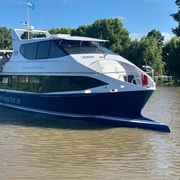Boat ride and lunch in the Delta: Kanoo Restó | GetYourGuide