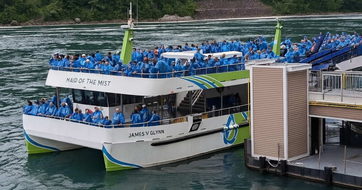 Niagara Falls USA: Niagara in a Glimpse with Boat & More | GetYourGuide