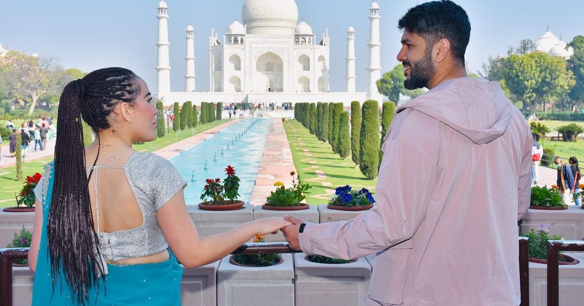 Von Delhi: Taj Mahal, Agra Fort, Baby Taj mit dem Expresszug | GetYourGuide