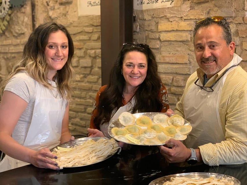 Roma: Lezione di cucina del Master Chef romano con vino | GetYourGuide