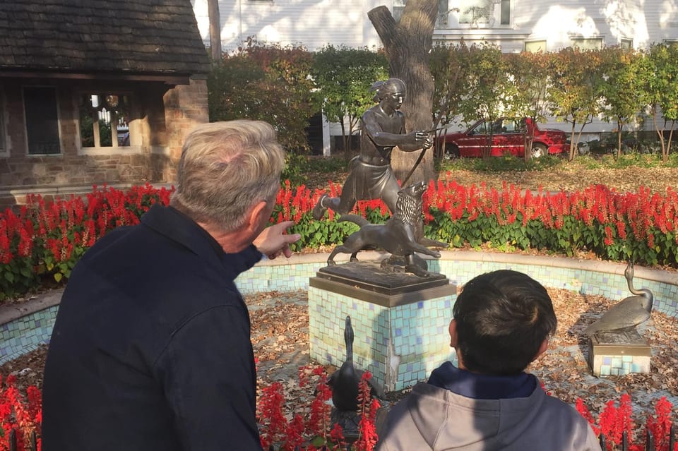 St. Paul: Private Walking Tour Summit Ave Victorian Homes | GetYourGuide