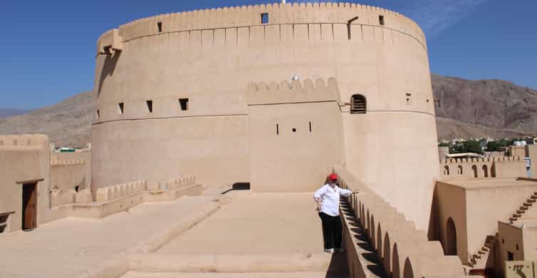 Nizwa: Fort and Souq Guided Tour | GetYourGuide