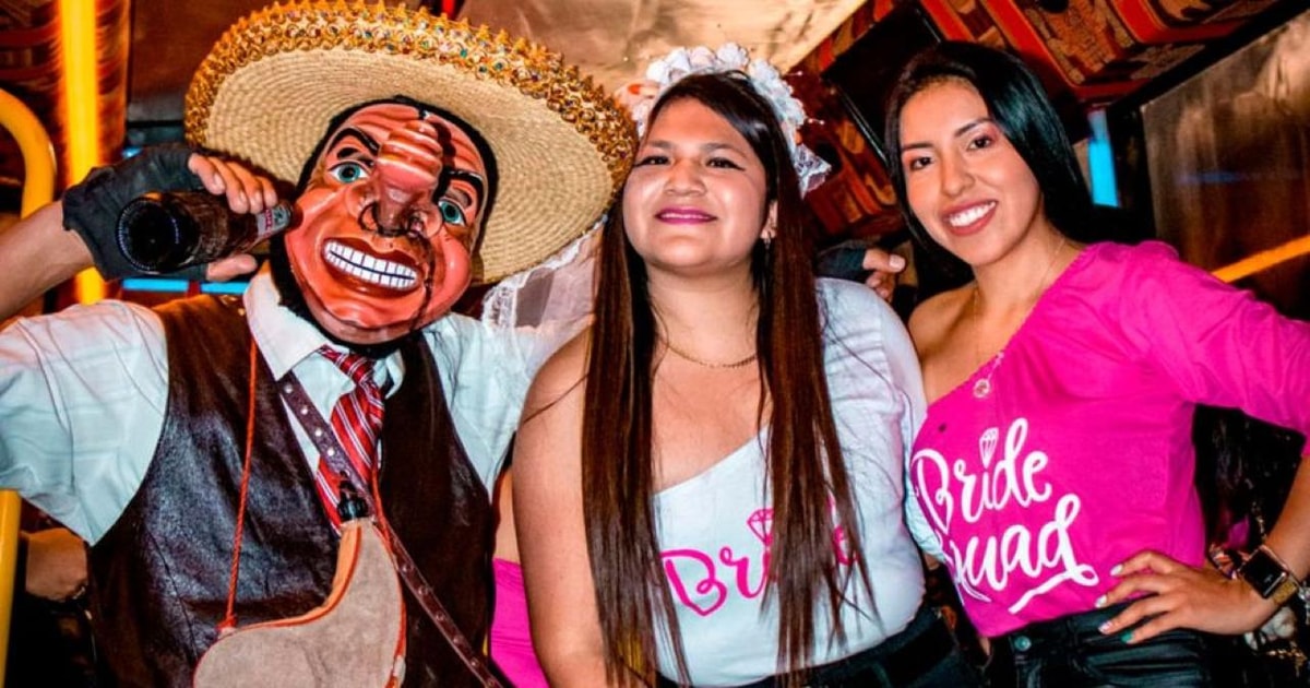 Parrandero Bus + beverage tasting | Fun with your friends | | GetYourGuide