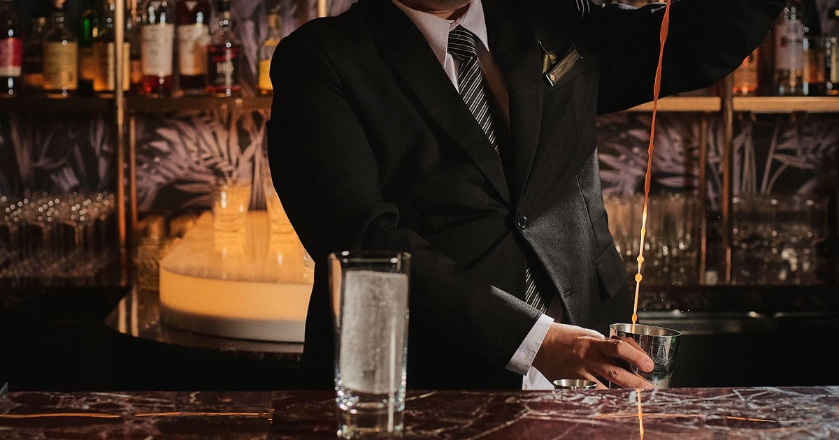 Bangkok: Rogues Bar at InterContinental Sukhumvit | GetYourGuide