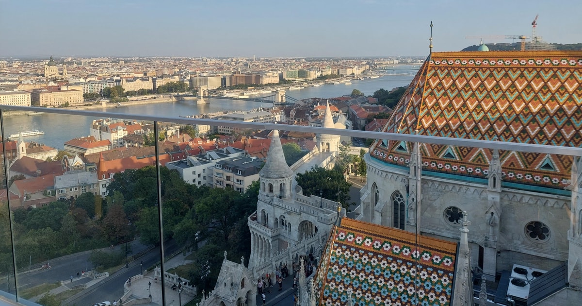Buda slott och Buda Side privat tur med bil – dörr till dörr | GetYourGuide