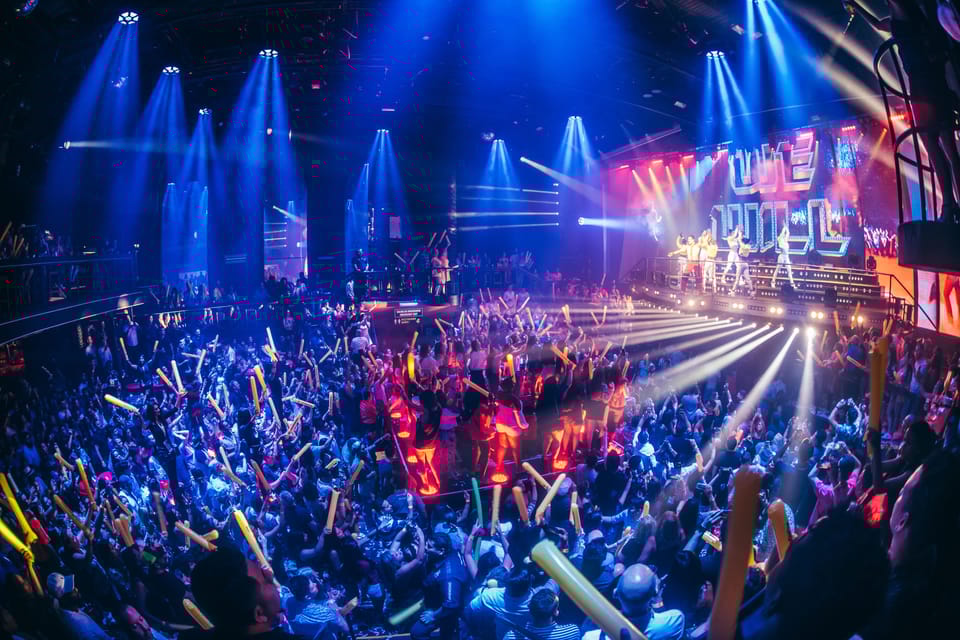 ΠΑΡΑΜΟΝΉ ΠΡΩΤΟΧΡΟΝΙΆΣ 2025 COCO BONGO CANCUN PREMIUM ΕΊΣΟΔΟΣ | GetYourGuide