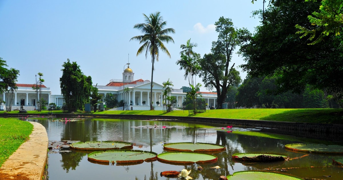 VANUIT JAKARTA: GEWELDIGE OVERLANDTOURS VAN JAVA NAAR BALI | GetYourGuide