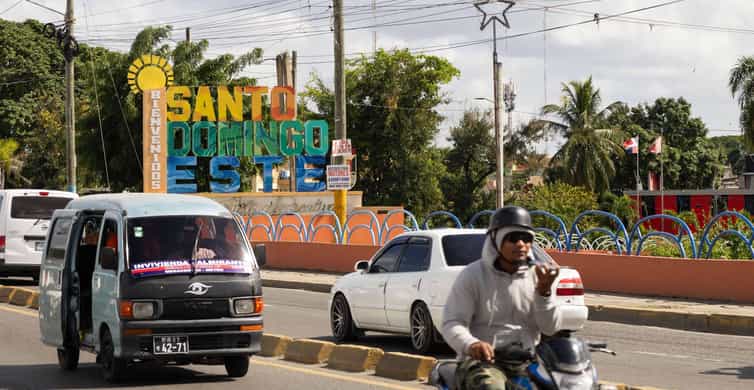Santo Domingo: Los Mina, The Flea, Juan Dolio & Karaoke Tour | GetYourGuide