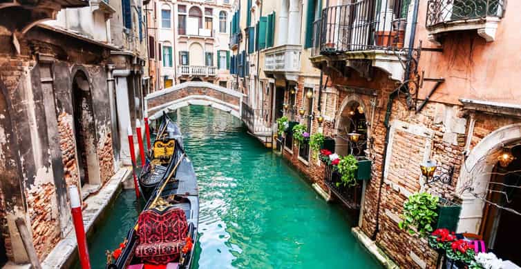 Exclusive Gondola Ride with Guided Old Town Tour | GetYourGuide