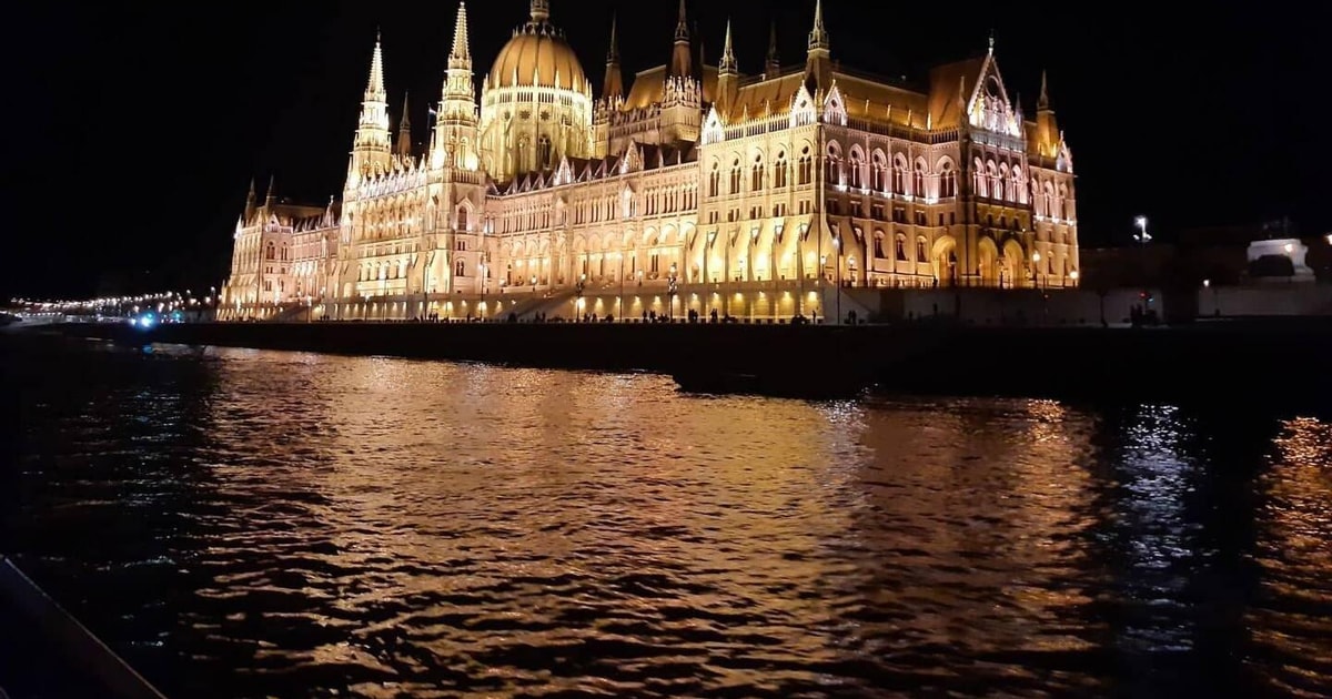 Budapest Boat Cruise with Live Tour Guide (+ Bonus Drink) | GetYourGuide