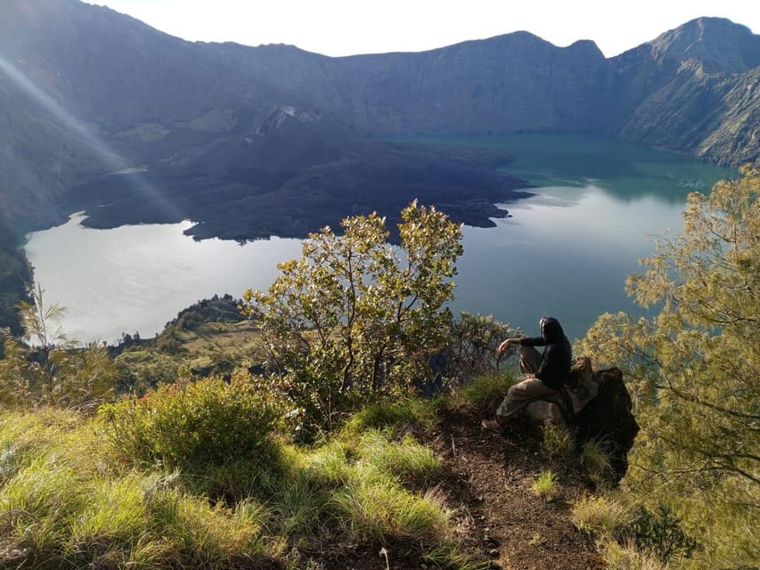 Senderismo Al Borde Del Cráter Del Monte Rinjani Senaru | GetYourGuide