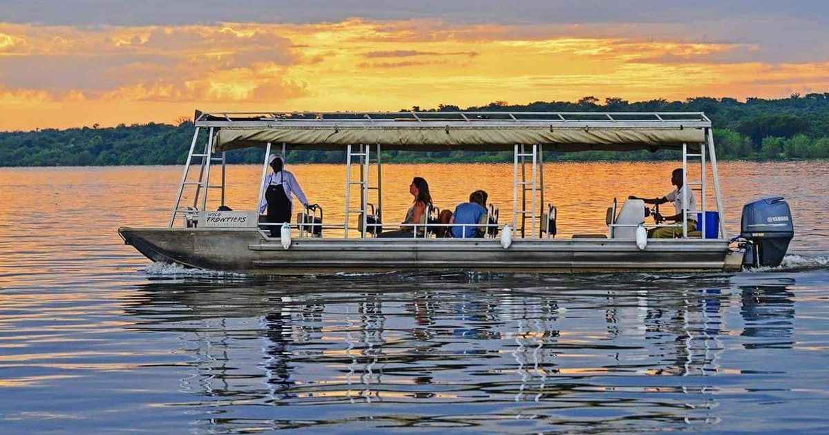 Safari económico de 3 días al Parque Nacional Queen Elizabeth ...