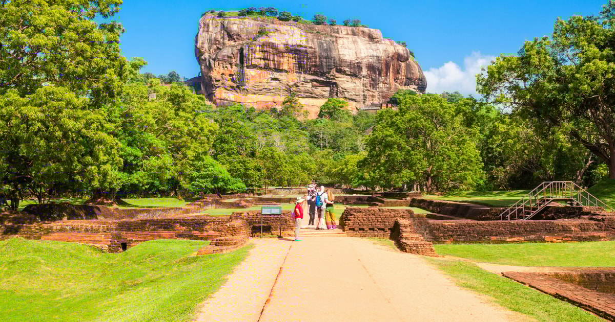 Colombo: Private 2-Day Cultural Triangle Tour with Sigiriya | GetYourGuide