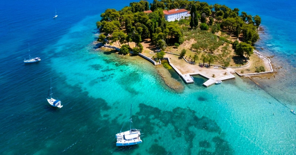 Zadar: Escape de lancha rápida para as ilhas — Snorkeling, bebidas ...