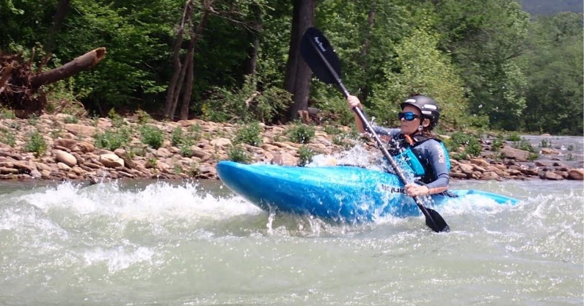 Texas: Whitewater Kayaking Class on the San Marcos River | GetYourGuide