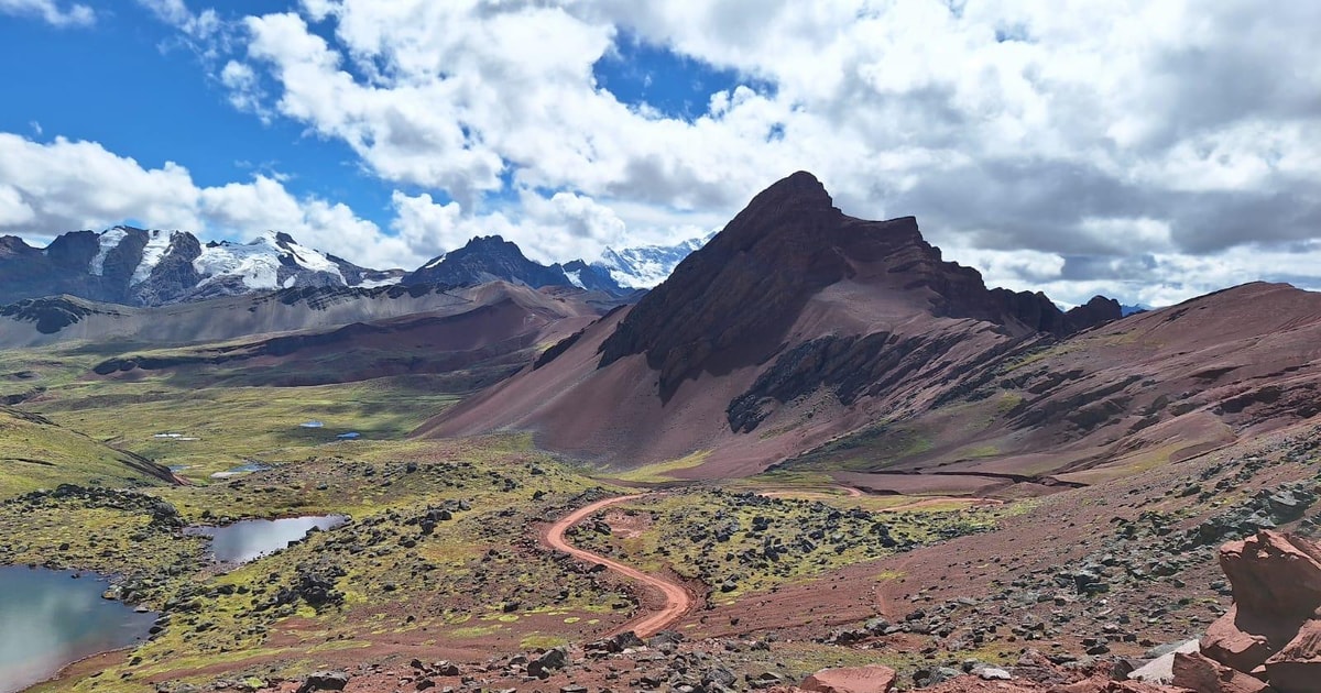 montaña de colores y mirador de valle rojo cusco | GetYourGuide