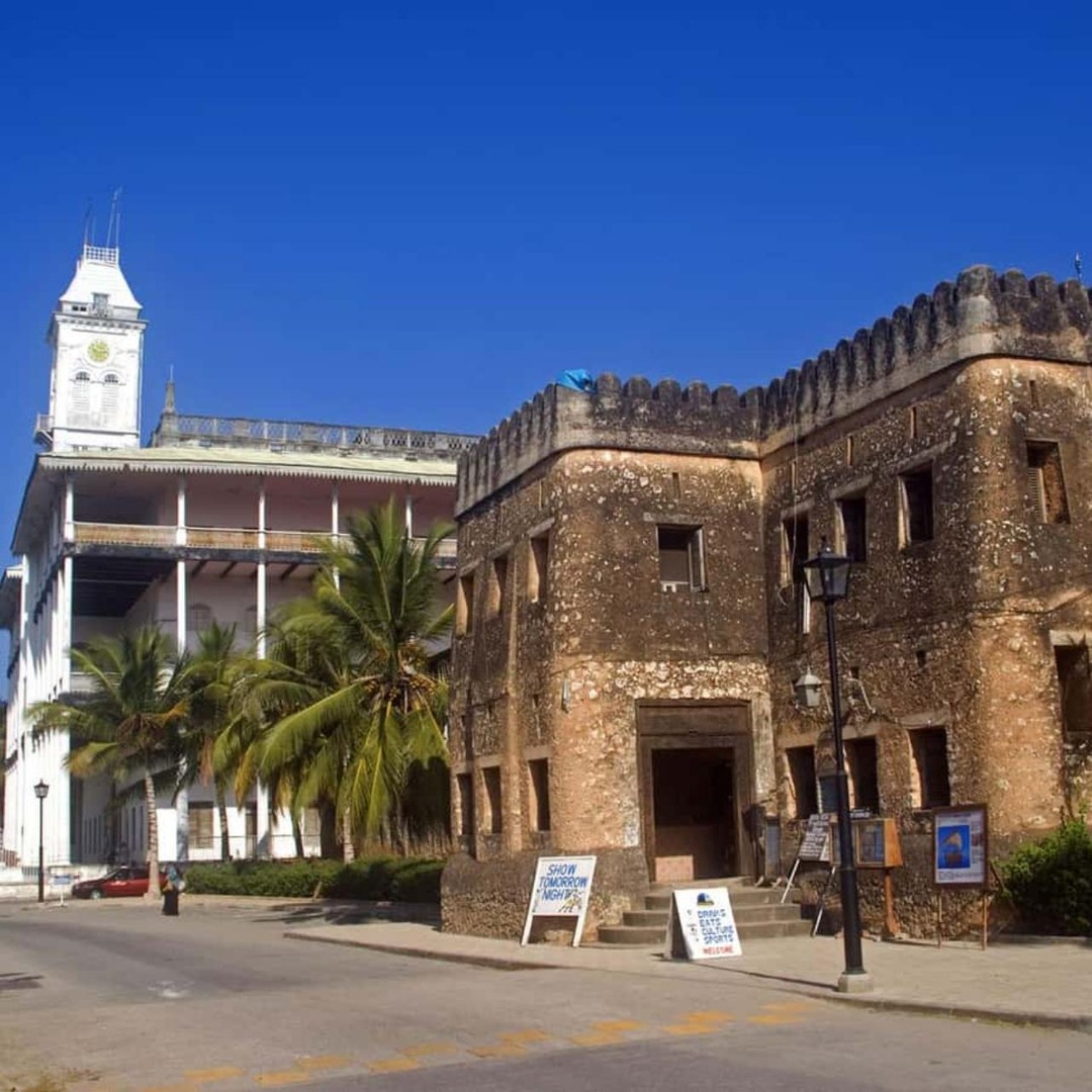 ZANZIBAR: tour di Prison Island, Stone Town e il vecchio mercato degli schiavi | GetYourGuide