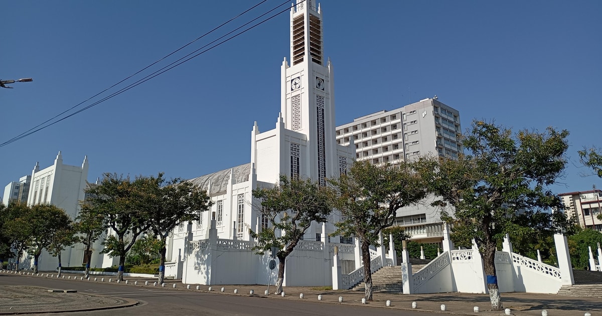 Maputo downtown walking tour | GetYourGuide