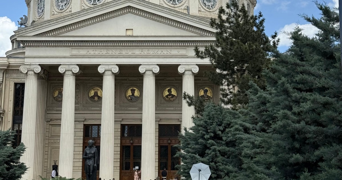 Bucarest: tour guiado por el Ateneo Rumano | GetYourGuide