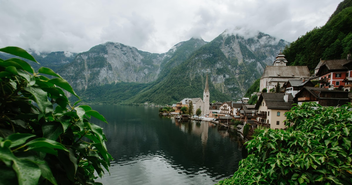 From Vienna:Hallstatt,Sound of music Tour with Photographer | GetYourGuide