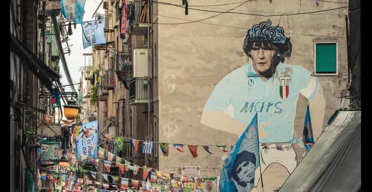 The Neapolitan People, culture, history and folklore | GetYourGuide