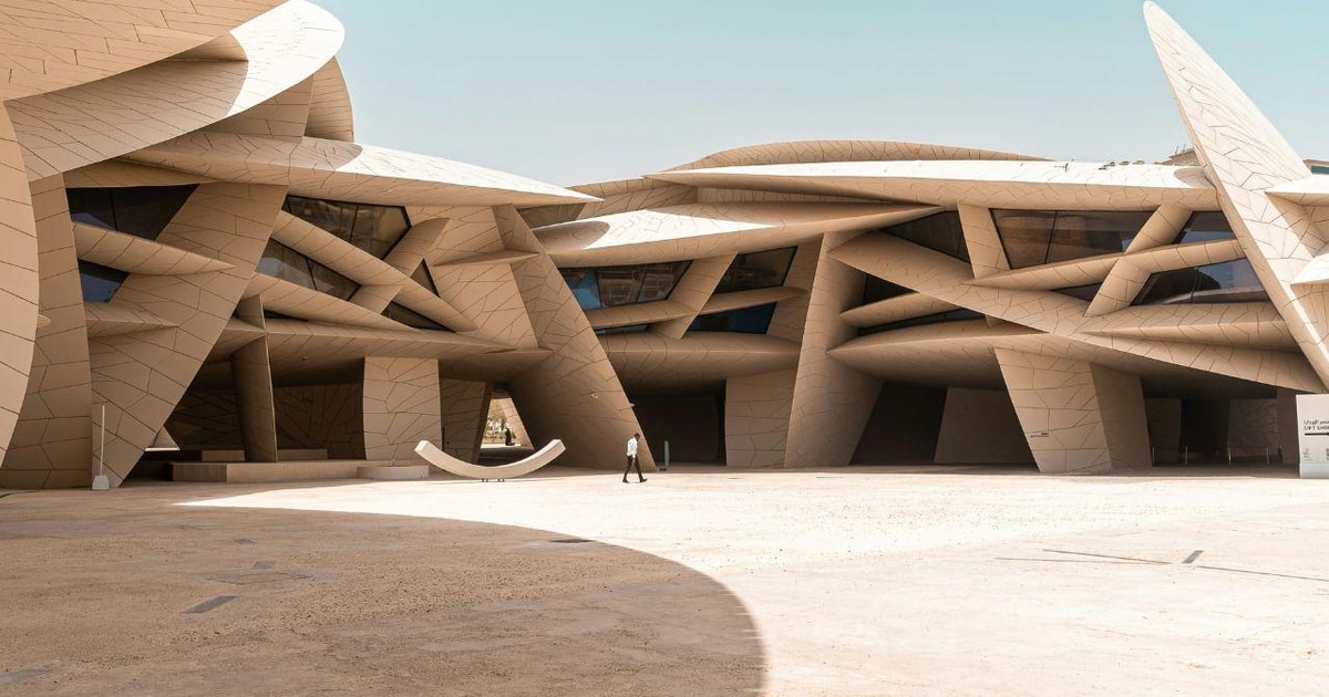 Doha: Iconic Spots & Hidden Corners Guided Photography Tour | GetYourGuide