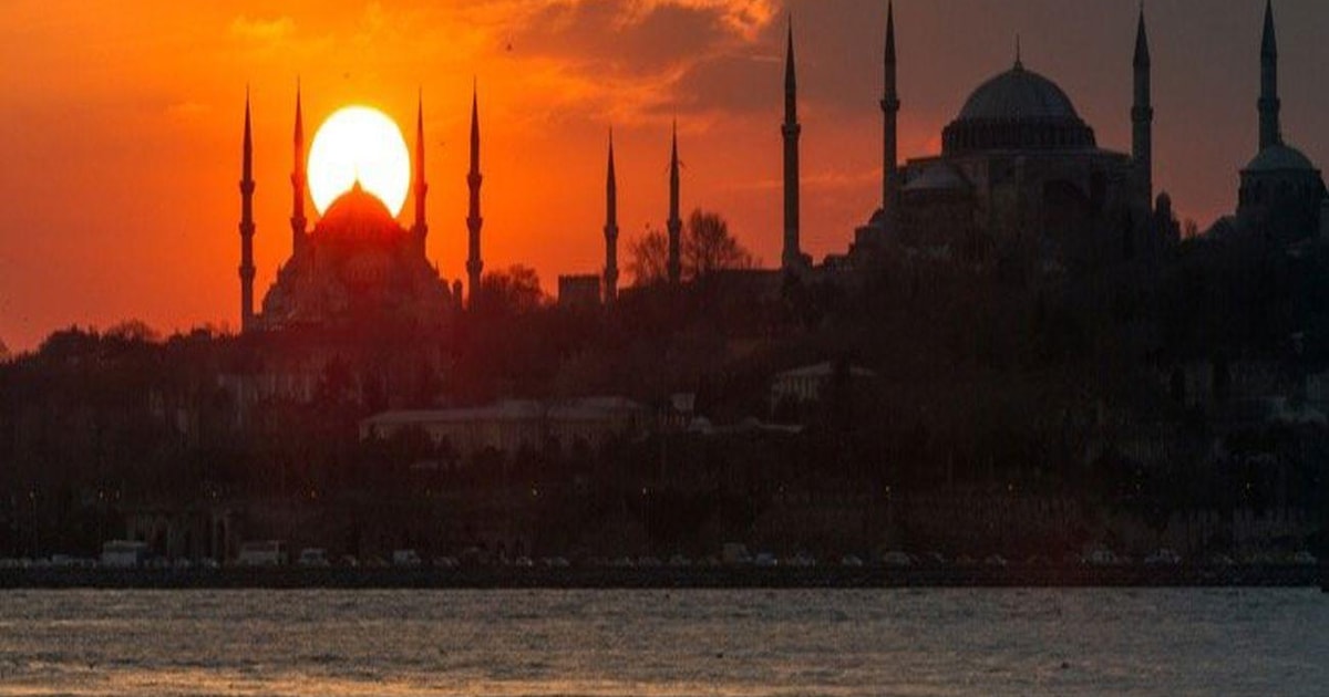 Istanbul: Croazieră la apus de soare sau dimineața pe Cornul de Aur cu ...