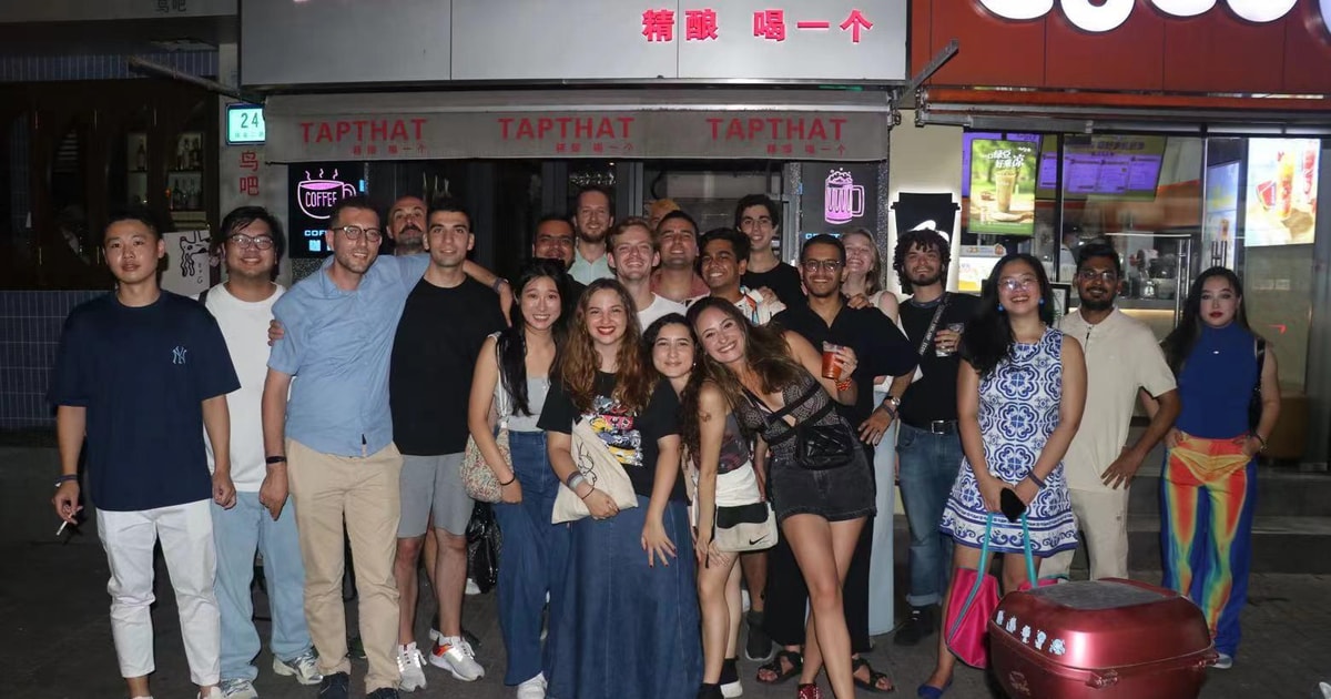 Pub Crawl de Shanghai de 4 horas (bares y discotecas) | GetYourGuide
