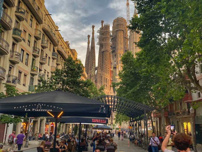 Private Tour - Sagrada Familia Barcelona | GetYourGuide