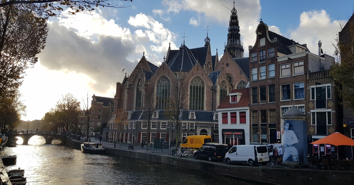 Tour of the Red Quarter Amsterdam | GetYourGuide